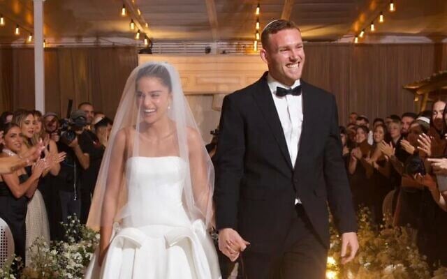 Pop singer Noa Kirel ties knot with soccer player Daniel Peretz in swanky Jaffa ceremony | The ...